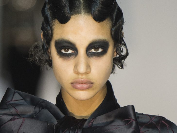 25+ Inspiration Goth Eye Makeup - wemakeupto.com